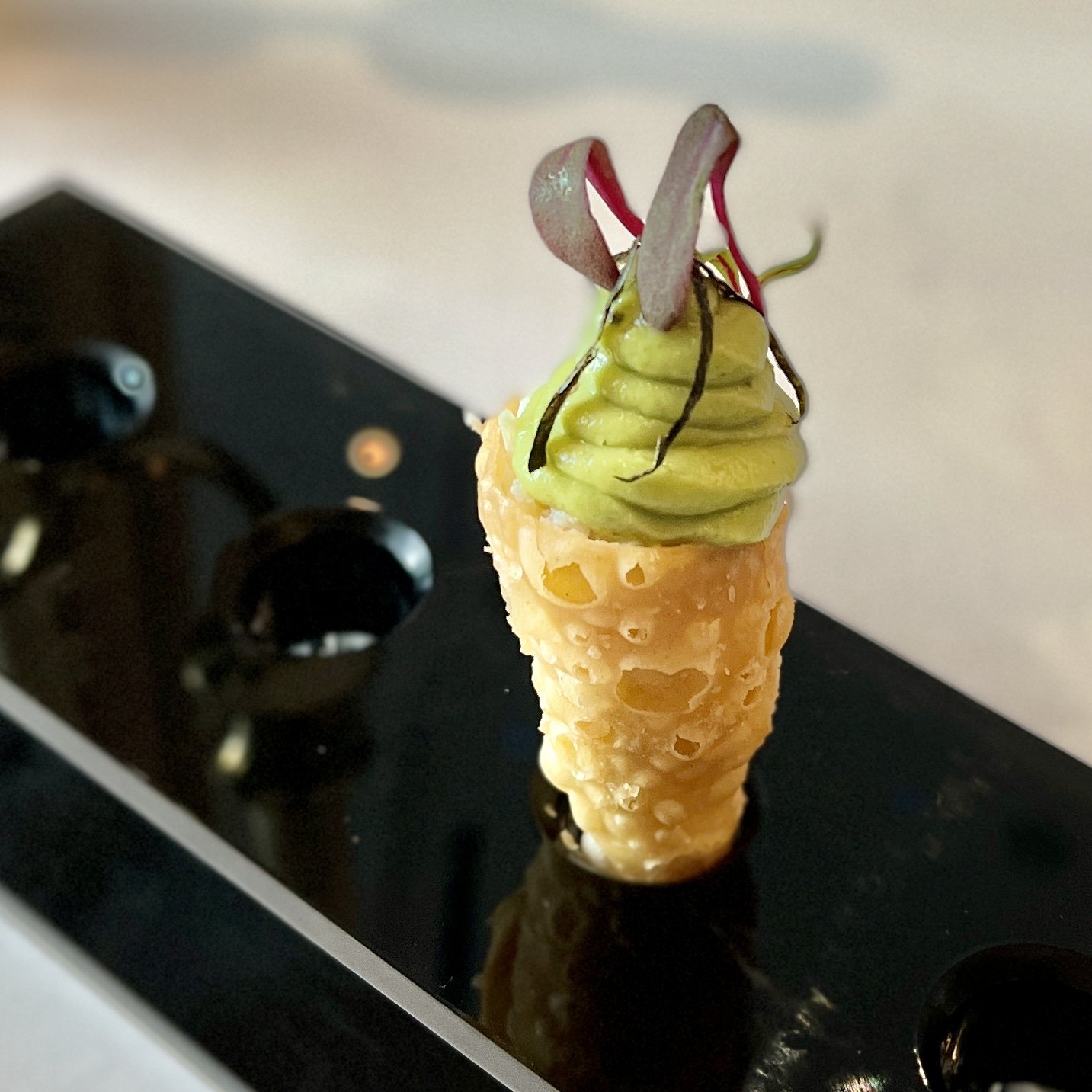 How does the Wonderland menu work? - Royal Caribbean Dining - Royal ...