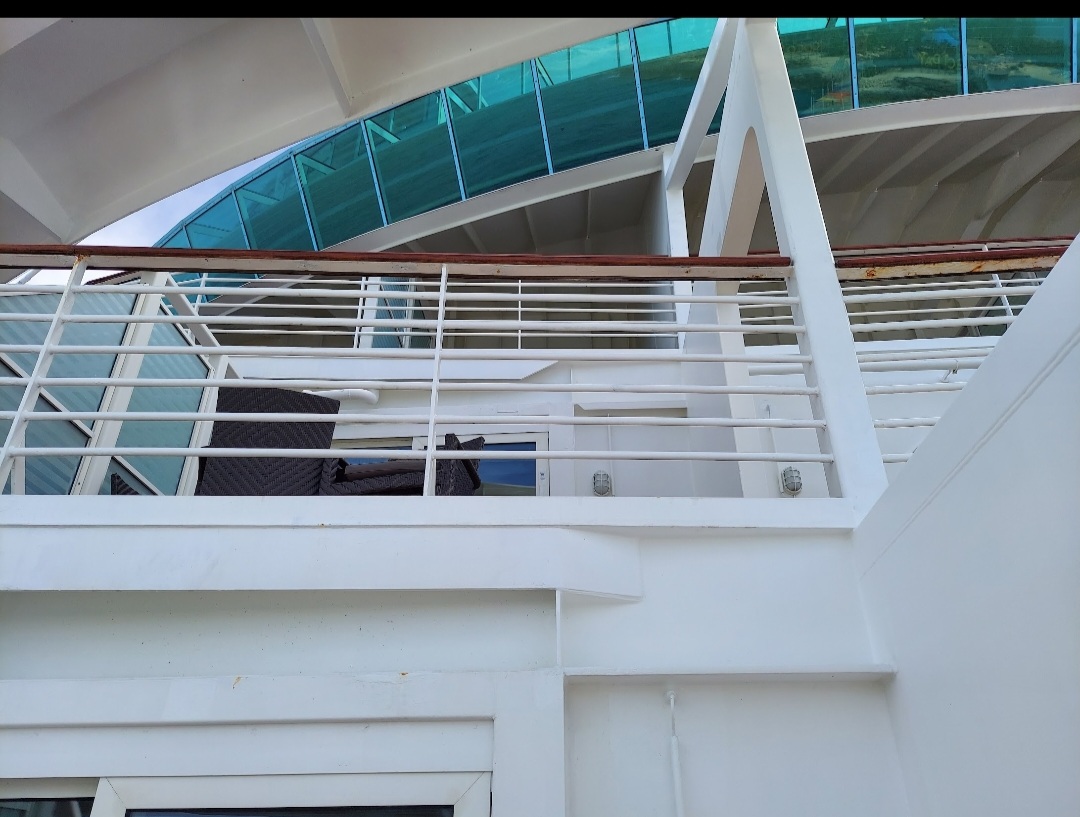 Rear-Facing Junior Suite on Voyager Class - Royal Caribbean Discussion ...