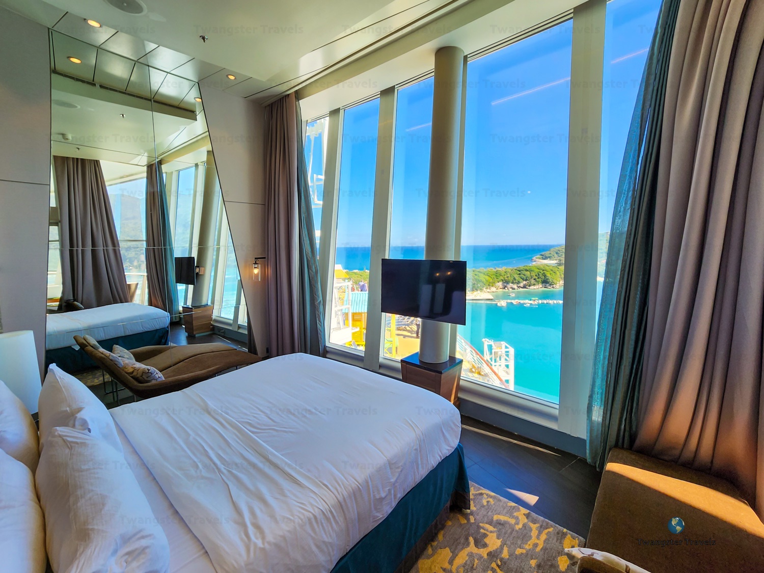 Stratosphere Oasis Suite Review