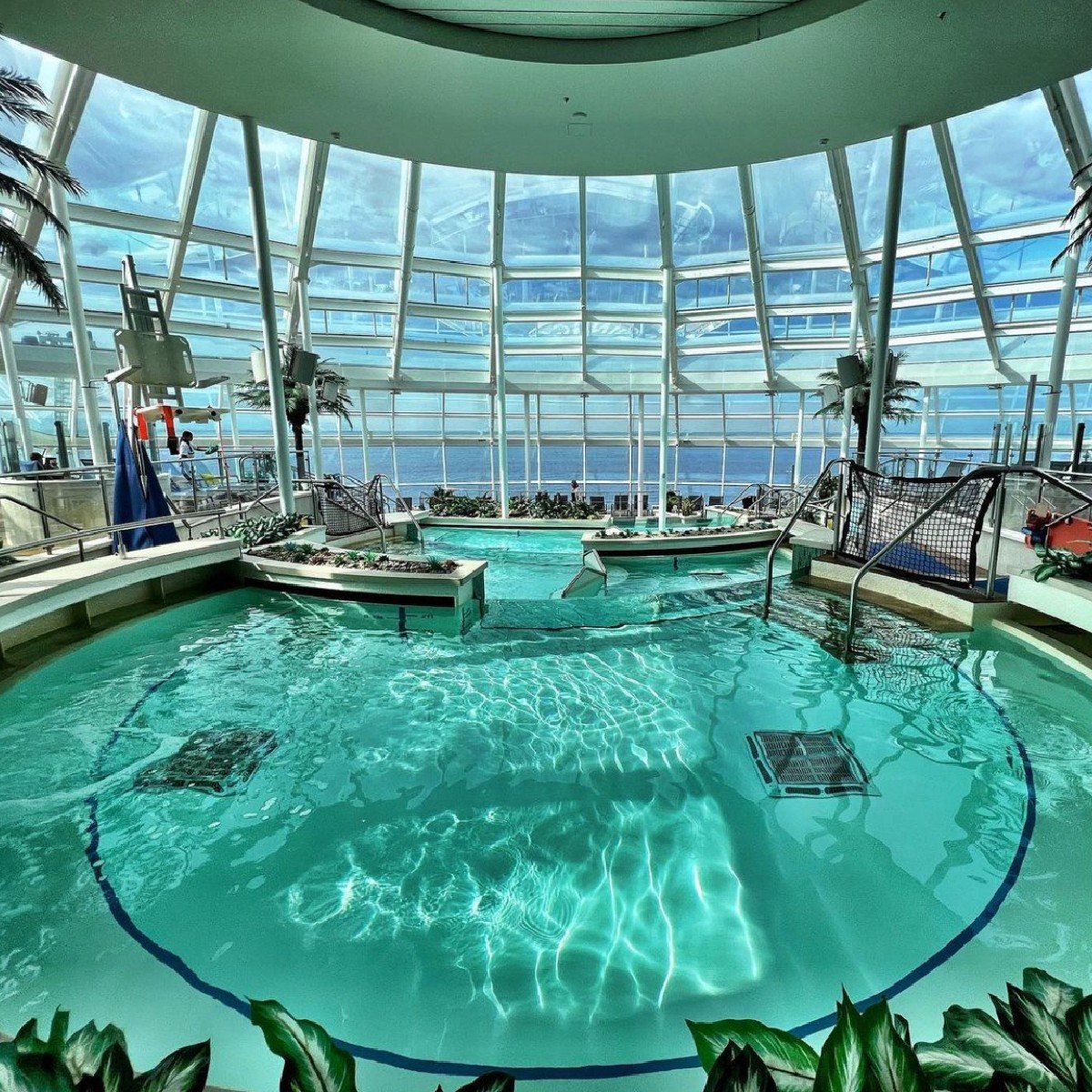 Pool Lifts for Handicapped —yes or no? - Royal Caribbean Discussion ...