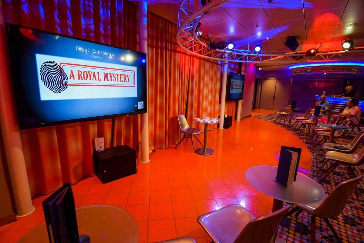 Experiences: Royal Mystery escape room game on Harmony of the Seas ...