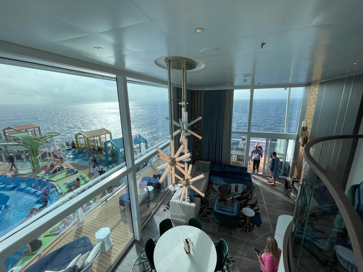 Photos show what suites on Royal Caribbean's Icon of the Seas looks ...