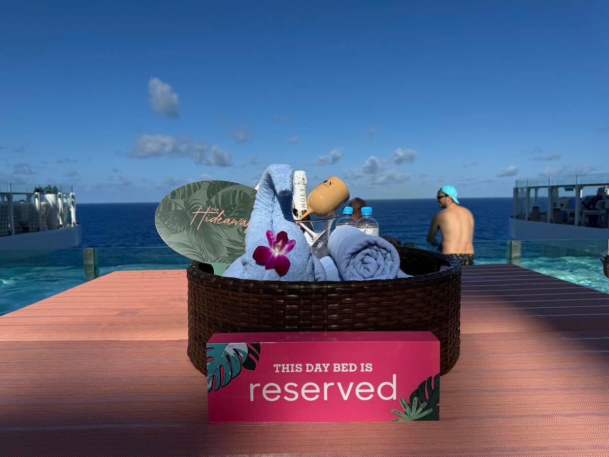 I tried the $350 in-pool daybed rental on Icon of the Seas. It was ...