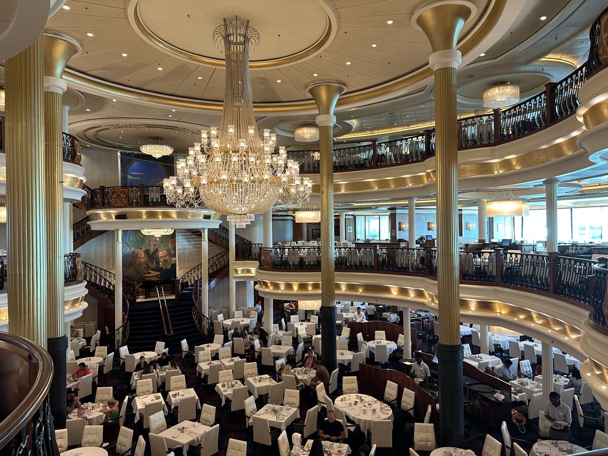 What to expect in Royal Caribbean's Main Dining Room | Royal Caribbean Blog