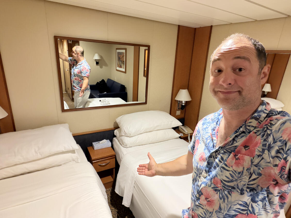 10 Inside Cruise Ship Cabin Hacks That Will Make Your Room Better ...