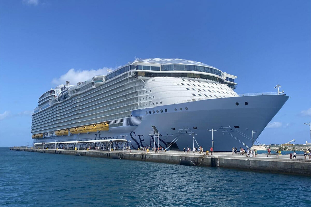 Can you bring alcohol on a Royal Caribbean cruise? Here's what isn't ...